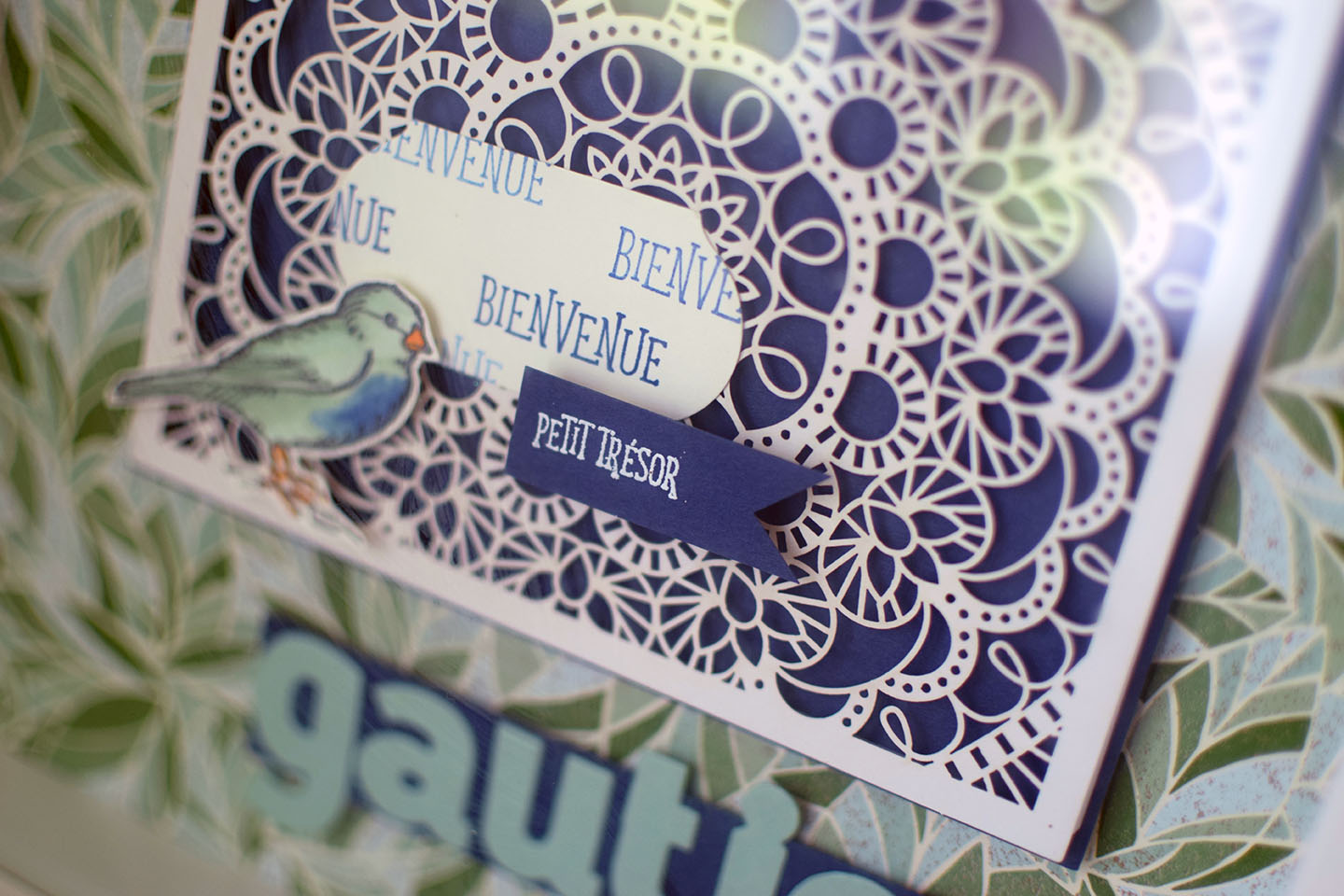 Créer un grand cadre en papier DIY : Tutoriel et astuces