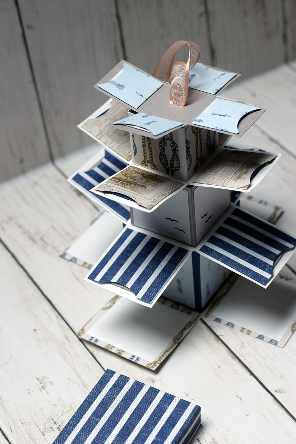 Créer une boîte à explosion : Tuto facile et idée inspirante